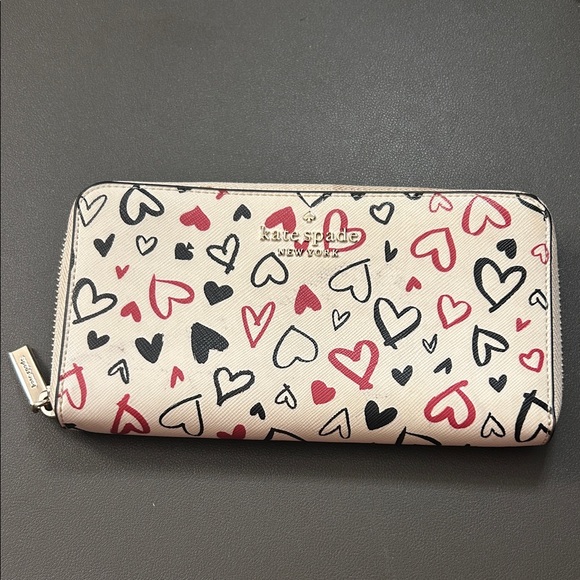 kate spade | Bags | Limited Edition Kate Spade Heart Print Continental ...